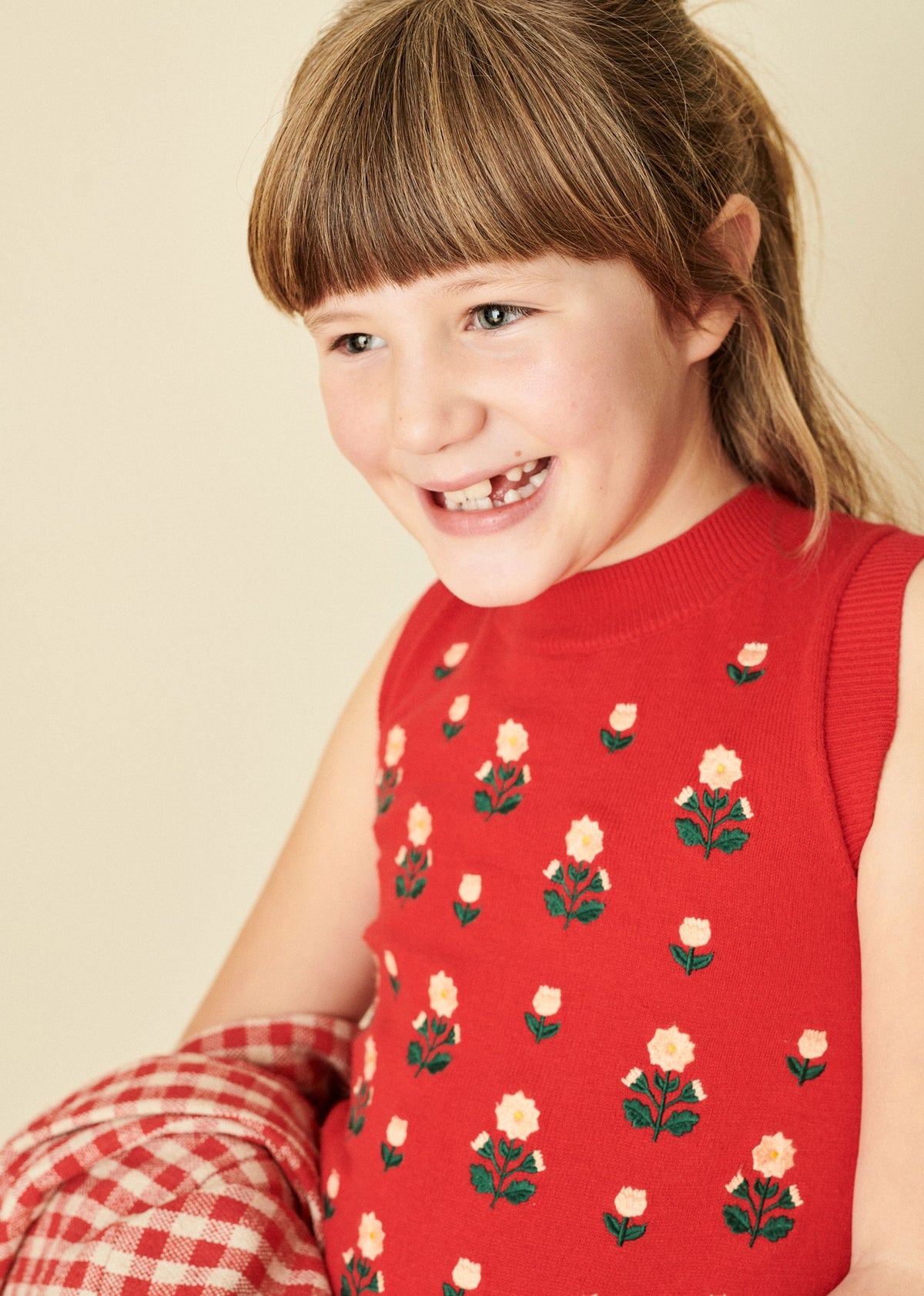 Caramel Luxury Nigella Girl's Hand-Embroidered Vest - Red